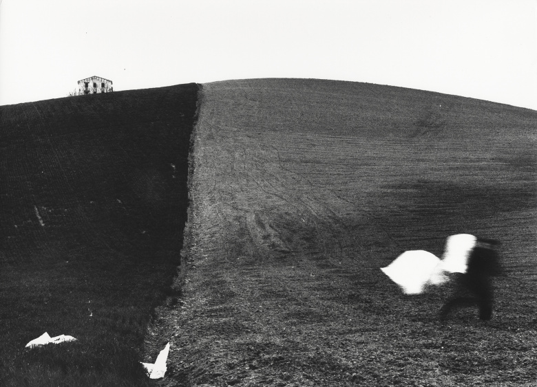 Mario Giacomelli: sotto la pelle del reale | Corrado Benigni